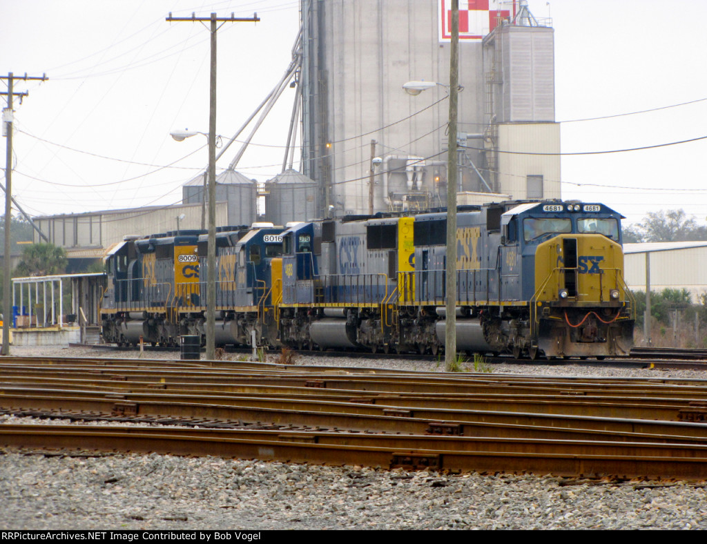CSX 4681, 4683, 8016, 8009